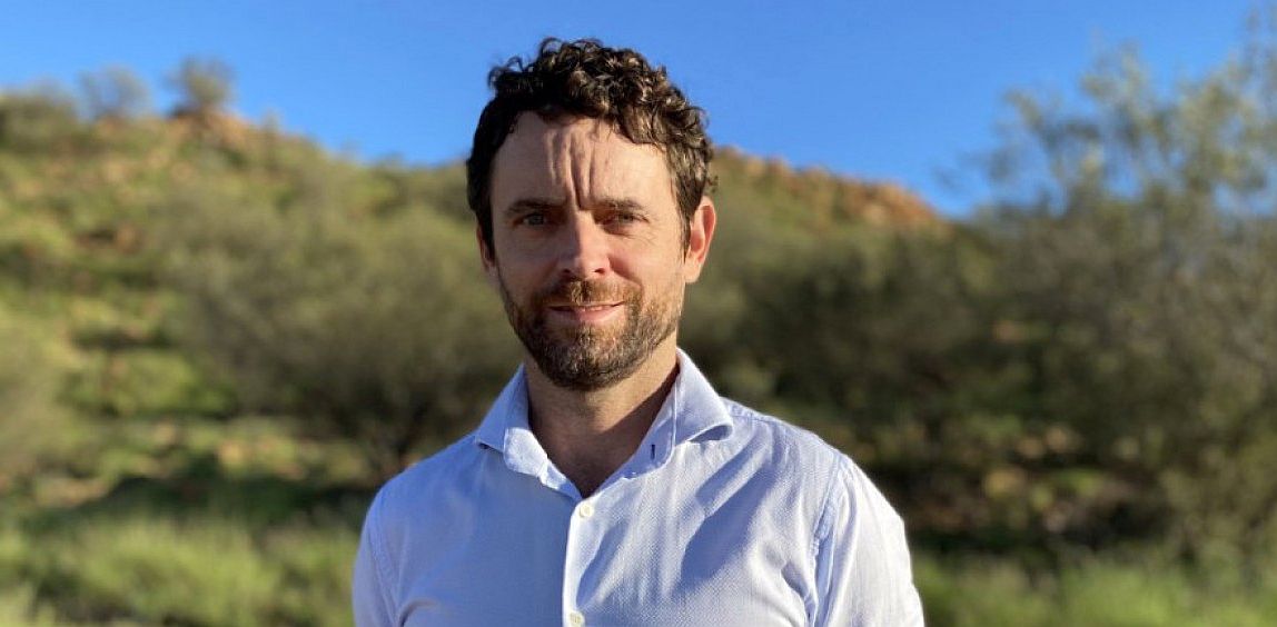 Wilya Janta - Dr Simon Quilty - 8CCC Radio